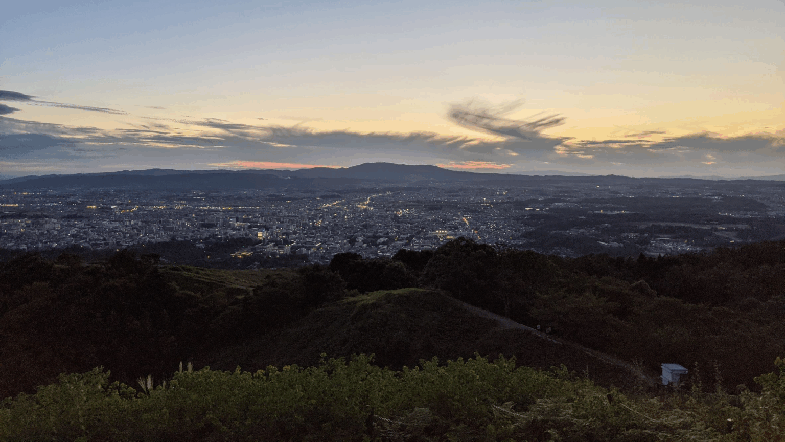 奈良若草山完全指南│交通方式、健行路線、若草山燒活動介紹 | neoNARA | 奈良旅遊地點