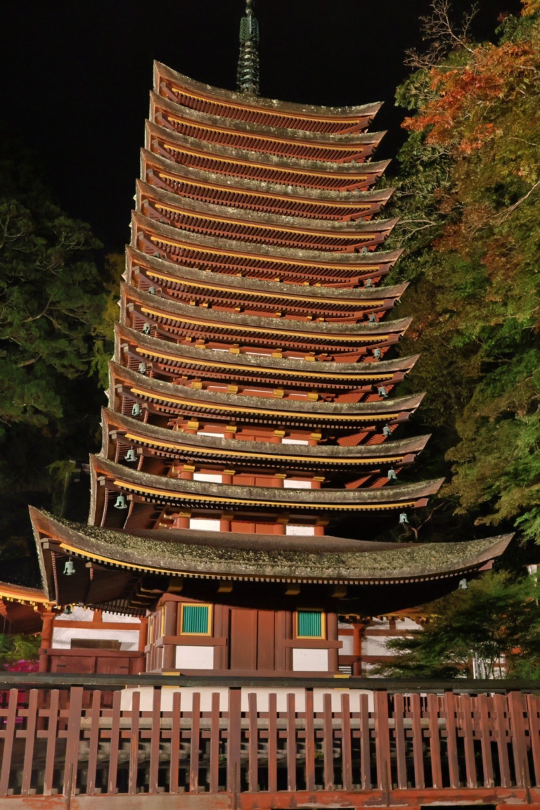 【2024年】談山神社の紅葉ライトアップの見どころは？注意点も！アクセスや宿泊施設について解説 | neoNARA | 奈良観光サイト